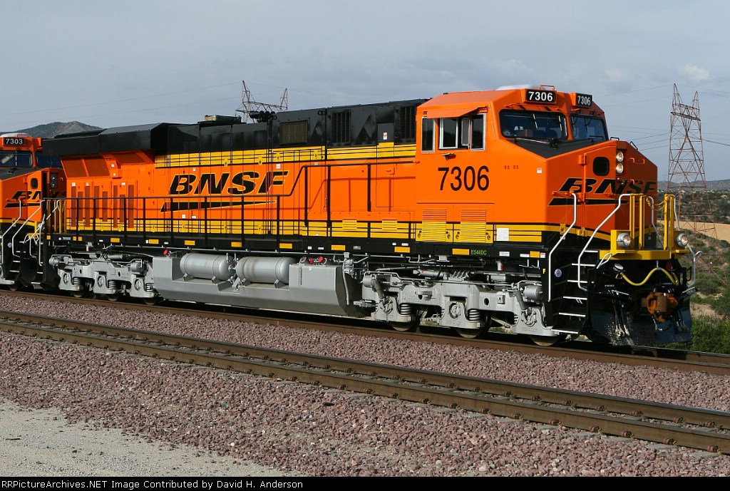 BNSF 7306